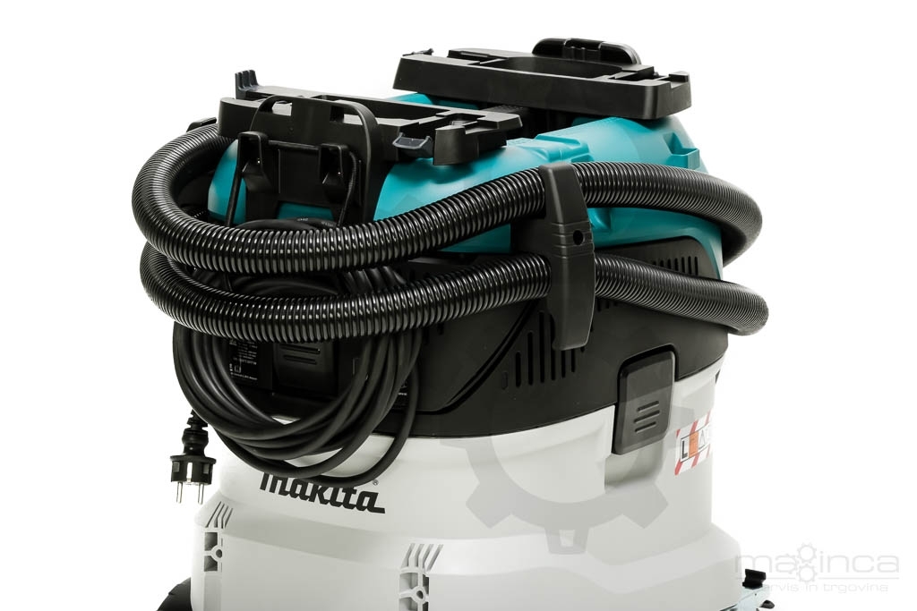 Industrijski sesalec MAKITA VC4210LX | Masinca.si